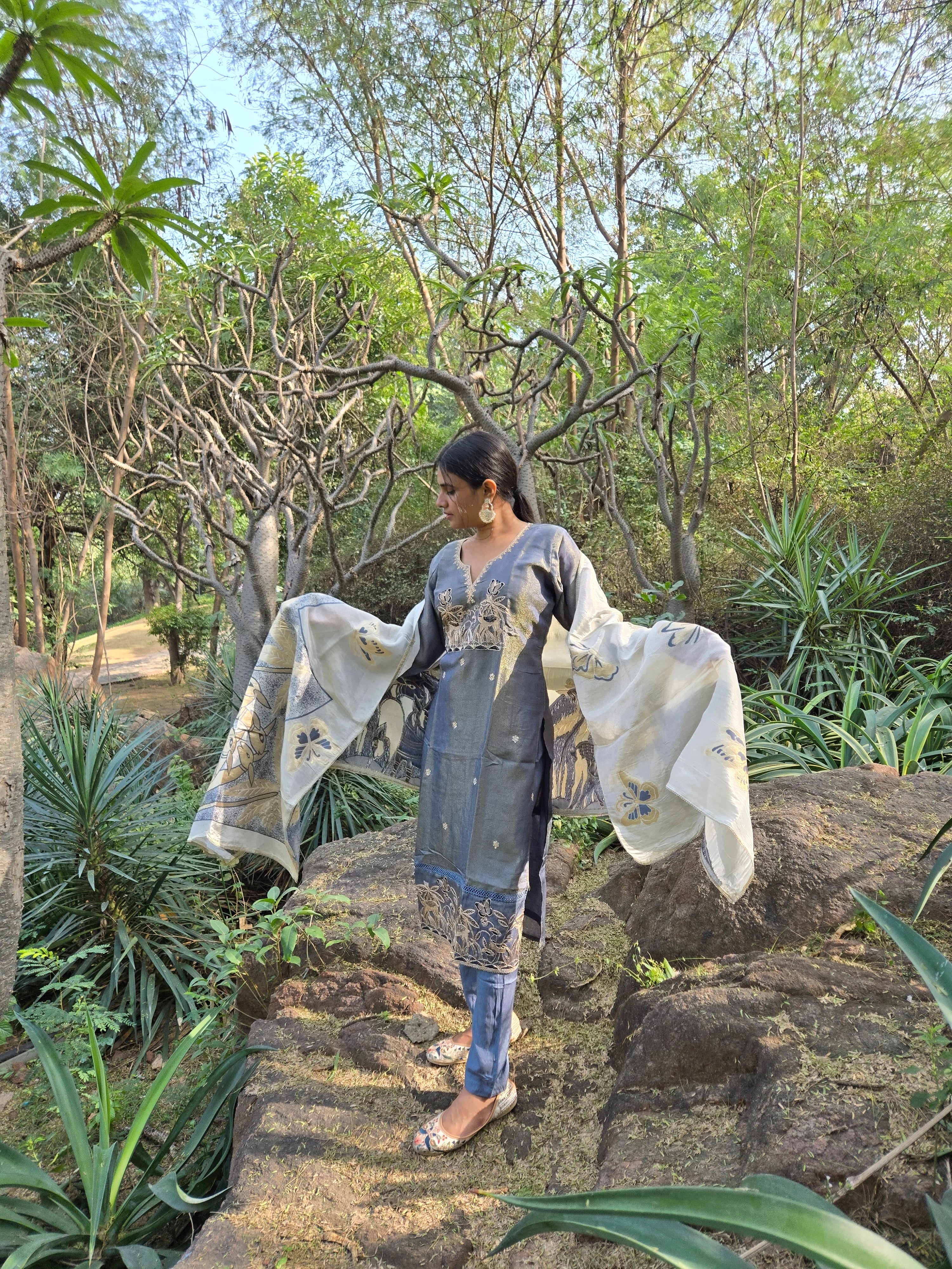 Floral Flawn – Nefelibata